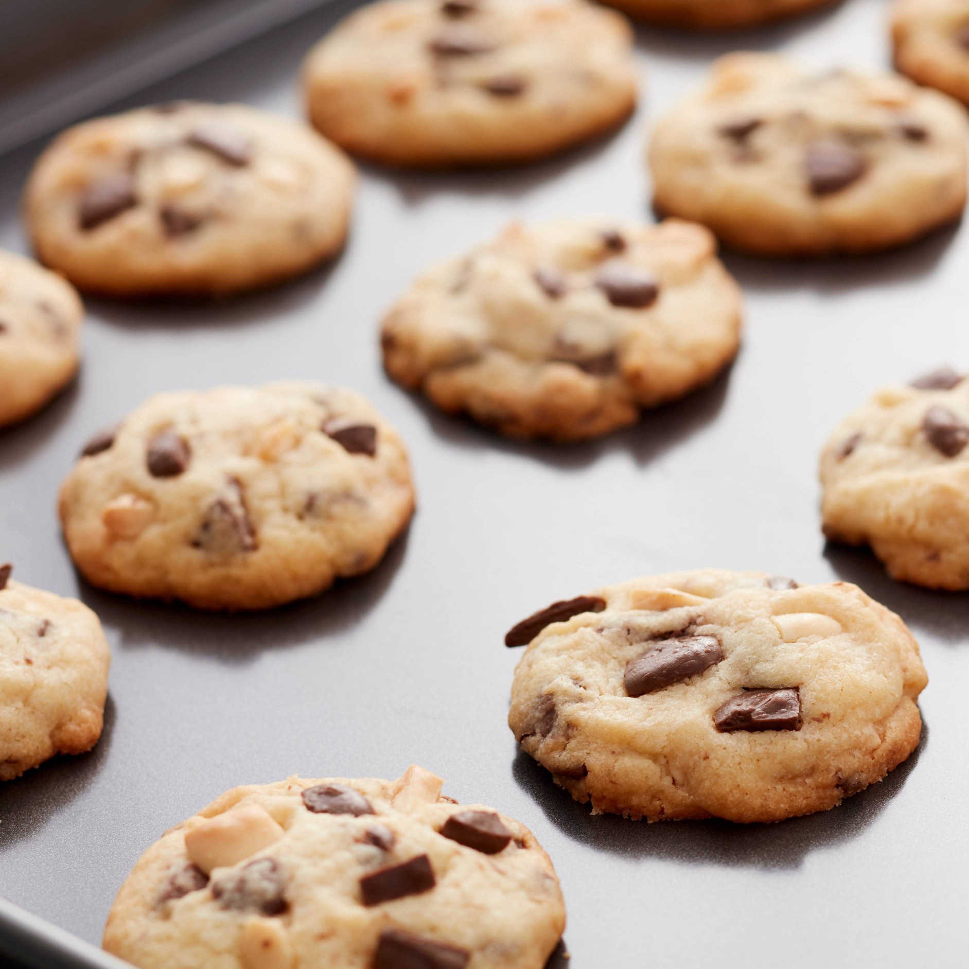 Wilton Ultra Bake Professional 12" x 16" Nonstick Large Baking Pan 1 ct ...