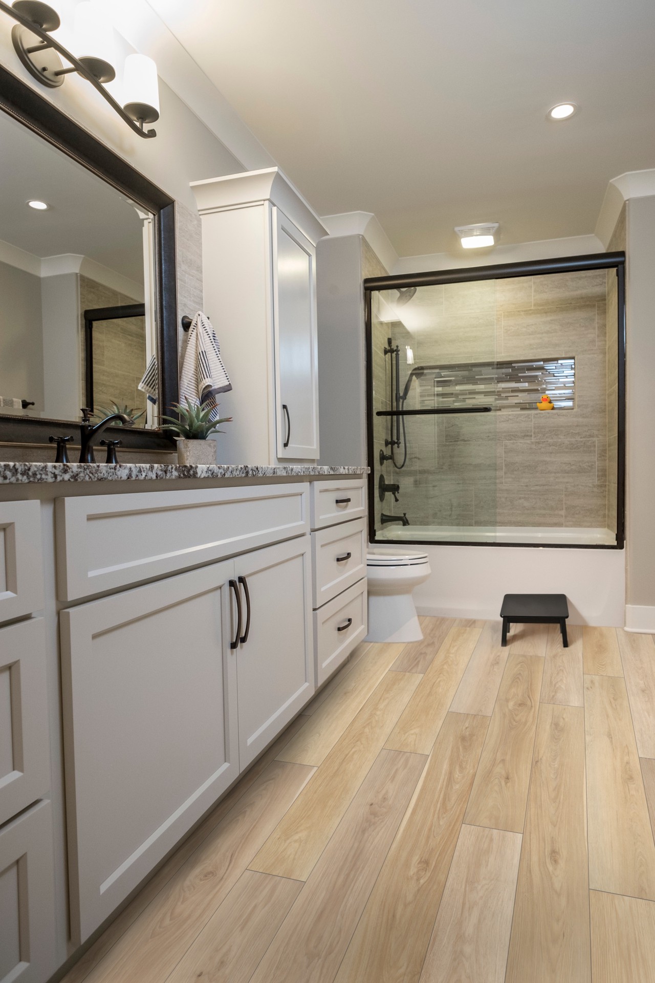 SMARTCORE By COREtec Floors Andover Oak 22-mil x 7-in W x 48-in L ...