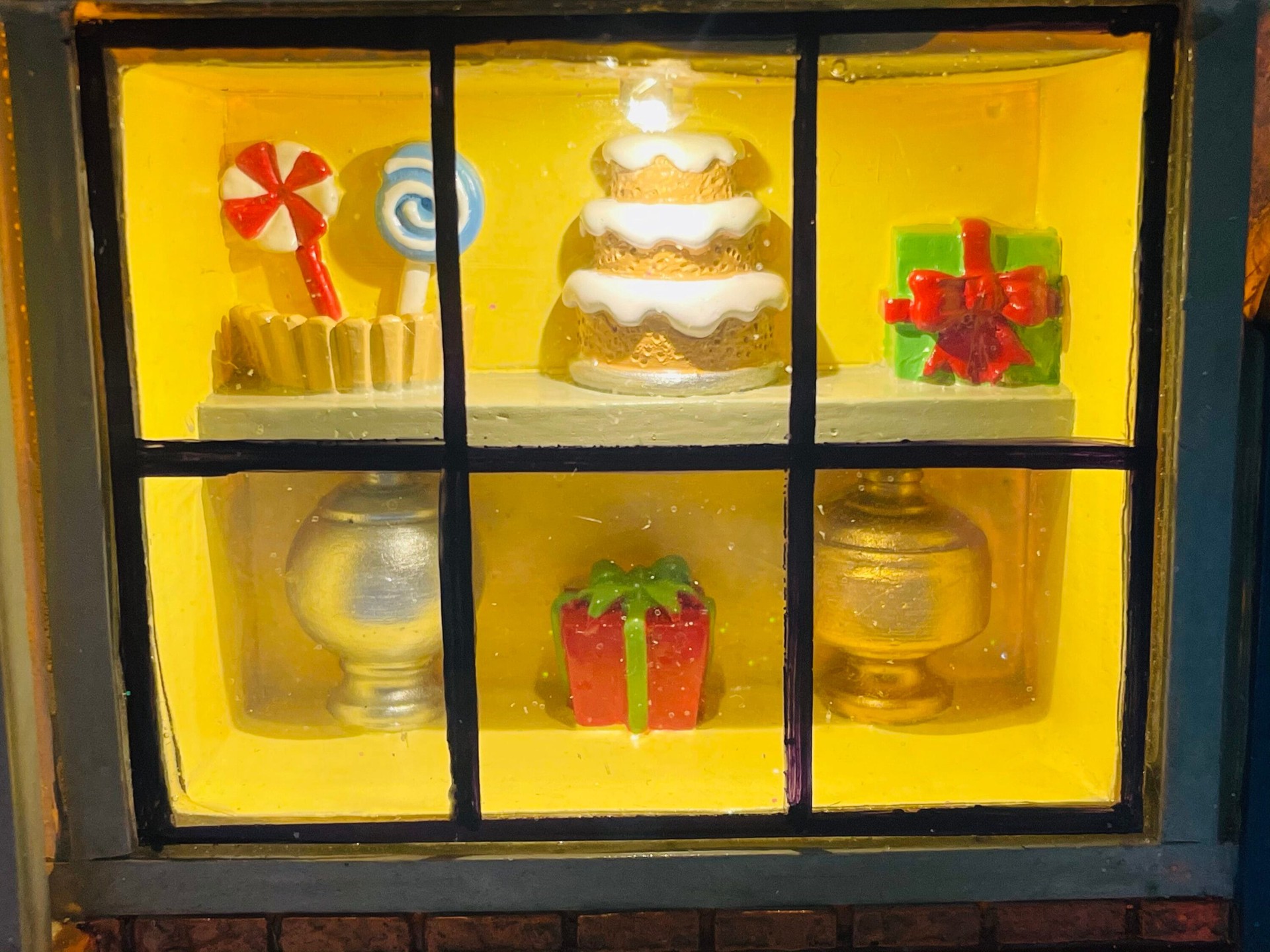 Carole Towne CANDY SHOP Lighted Musical Village scene 1 ct | shipt