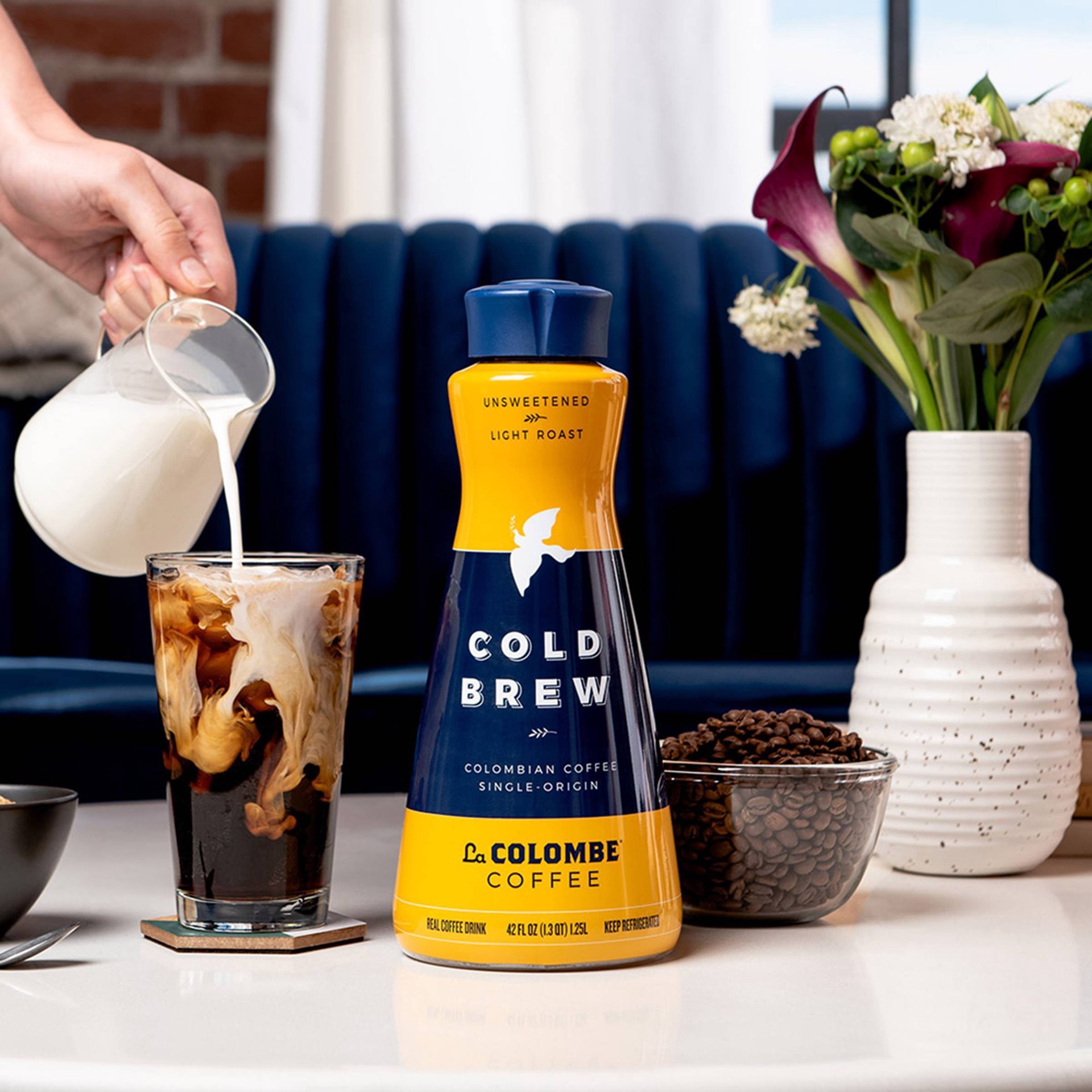 La Colombe Cold Brew Unsweetened Light Roast 42 oz | Shipt