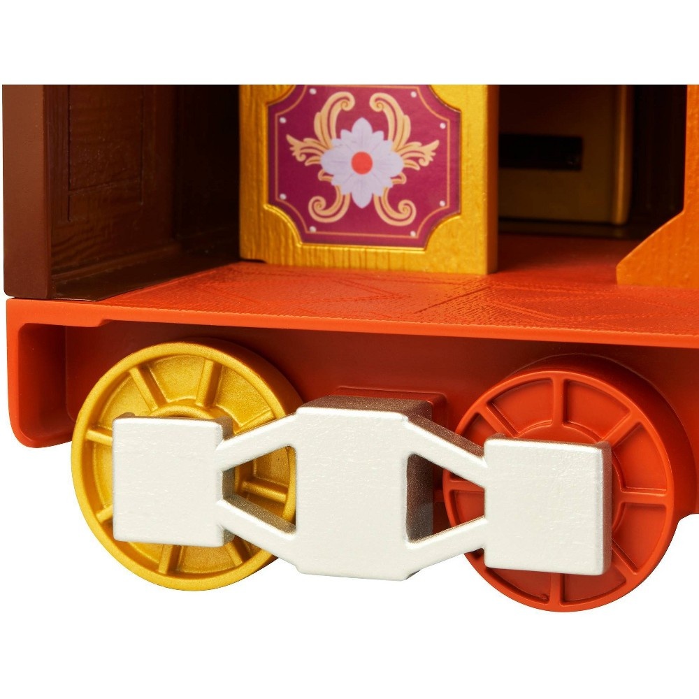 Spirit Untamed Lucky's Train Home Playset with Lucky Doll, Train ...