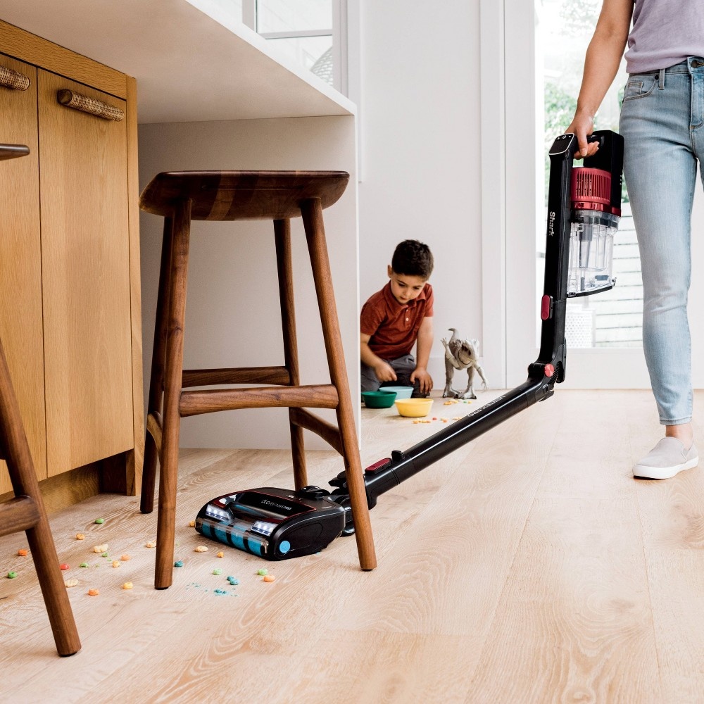 Shark Vertex Pro Lightweight Cordless Stick Vacuum with DuoClean ...