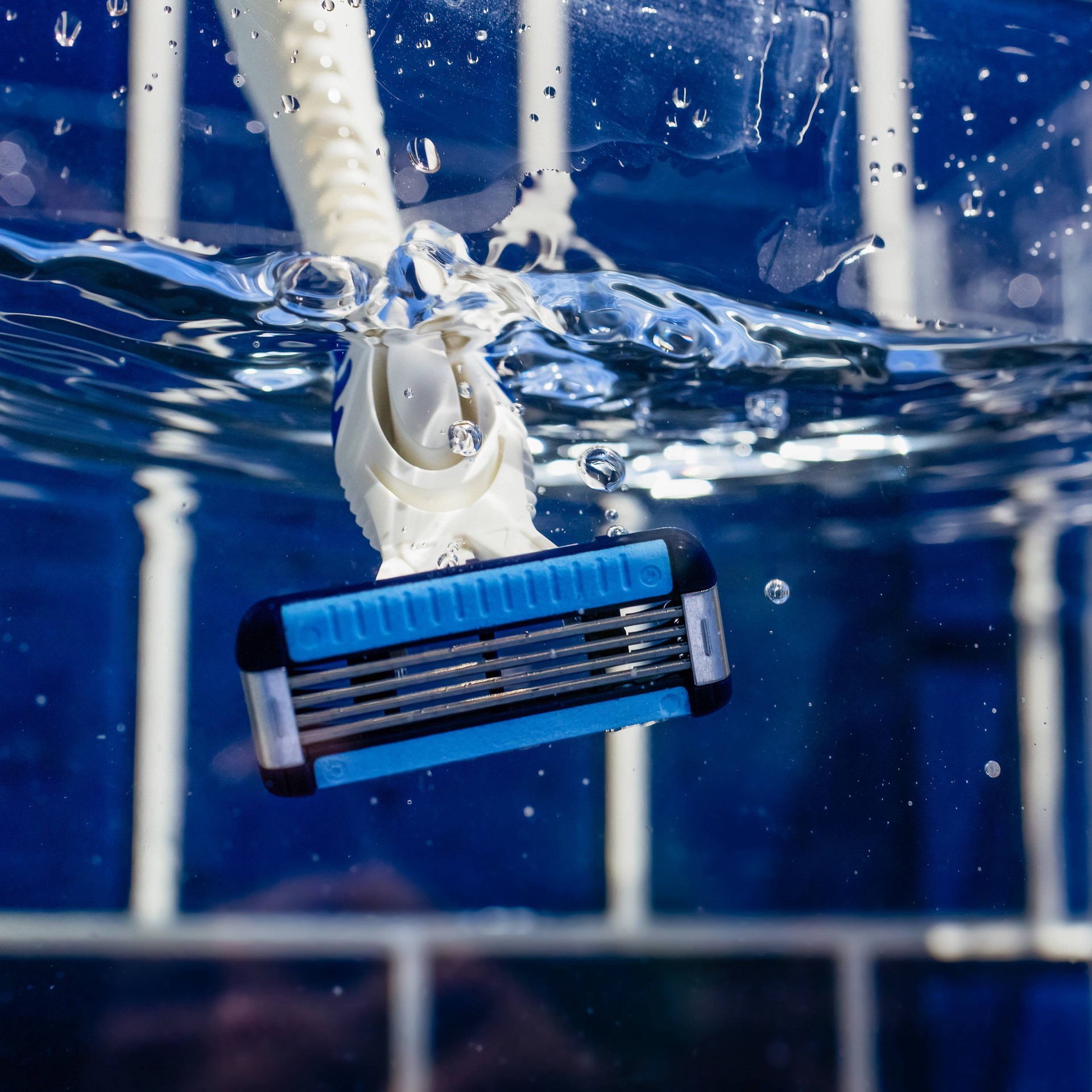 BIC Easy Rinse Men's 4-Blade Disposable Razors - 2ct 2 ct | Shipt