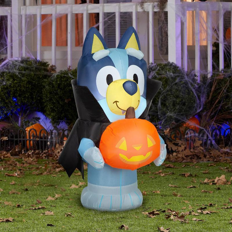 Bluey 3.5' Airblown In Vampire Costume Halloween Inflatable Decoration ...